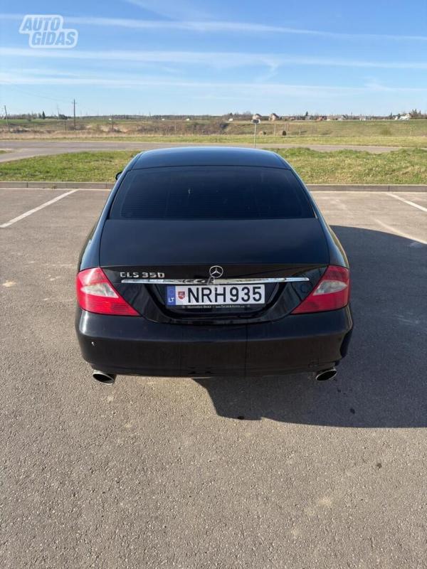 Mercedes-Benz CLS 350 2006 Akmenė, ar dzinēja tilpumu 3.50 L un nobraukumu 280 tūkst. km par 3700 €, foto 2 vietnē AUTOMOTO.COM.LV