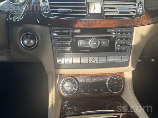 Mercedes-Benz CLS 350 2012 in Riga, with an engine capacity of 3.50 L and mileage of 125 thousand km for 20550 €, photo 9 on AUTOMOTO.COM.LV