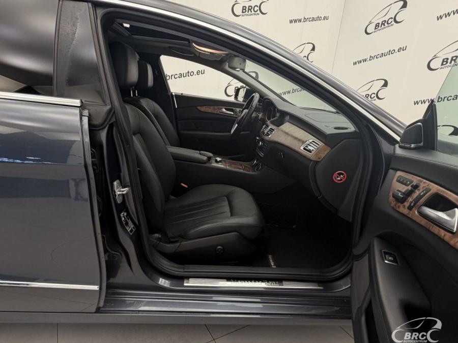 Mercedes-Benz CLS 350 2012 in Vilnius, with an engine capacity of 2.99 L and mileage of 263 thousand km for 12900 €, photo 5 on AUTOMOTO.COM.LV