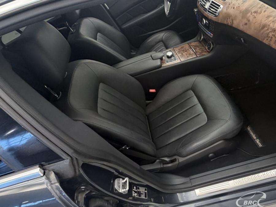 Mercedes-Benz CLS 350 2012 in Vilnius, with an engine capacity of 2.99 L and mileage of 263 thousand km for 12900 €, photo 6 on AUTOMOTO.COM.LV