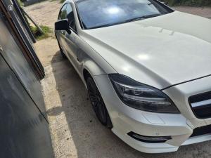 Balts Mercedes-Benz CLS 350 2011 Mažeikiai, ar dzinēja tilpumu 2.99 L un nobraukumu 290 tūkst. km par 12900 €, foto 5 vietnē AUTOMOTO.COM.LV
