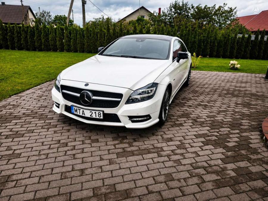 Balts Mercedes-Benz CLS 350 2011 Mažeikiai, ar dzinēja tilpumu 2.99 L un nobraukumu 290 tūkst. km par 12900 €, foto 7 vietnē AUTOMOTO.COM.LV