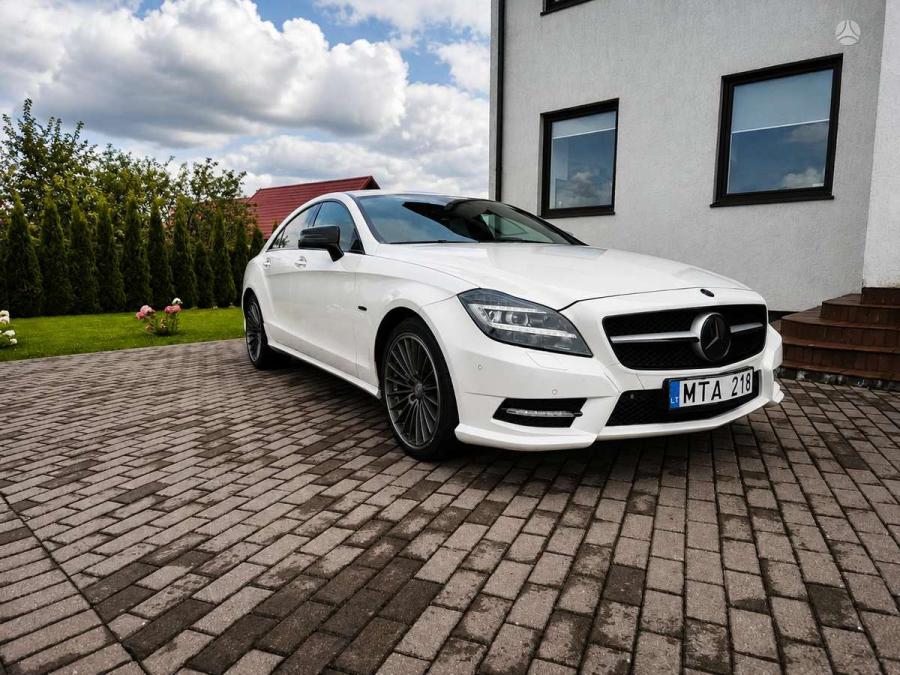 Balts Mercedes-Benz CLS 350 2011 Mažeikiai, ar dzinēja tilpumu 2.99 L un nobraukumu 290 tūkst. km par 12900 €, foto 8 vietnē AUTOMOTO.COM.LV