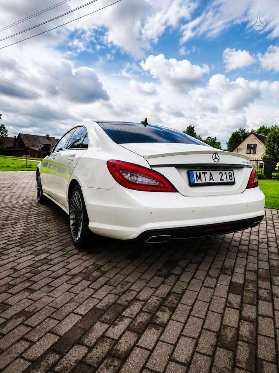 Balts Mercedes-Benz CLS 350 2011 Mažeikiai, ar dzinēja tilpumu 2.99 L un nobraukumu 290 tūkst. km par 12900 €, foto 10 vietnē AUTOMOTO.COM.LV