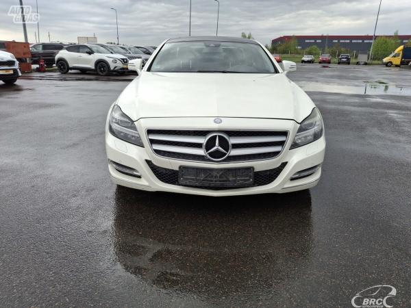 White Mercedes-Benz CLS 350 2011 in Avizieniai, with an engine capacity of 3.00 L and mileage of 187 thousand km for 12900 €, photo 2 on AUTOMOTO.COM.LV
