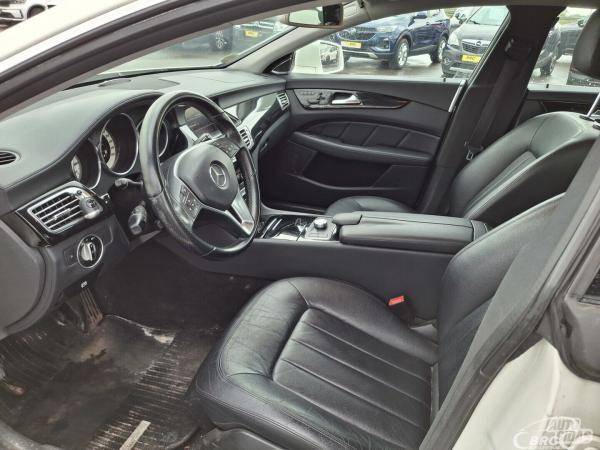 White Mercedes-Benz CLS 350 2011 in Avizieniai, with an engine capacity of 3.00 L and mileage of 187 thousand km for 12900 €, photo 7 on AUTOMOTO.COM.LV