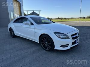 White Mercedes-Benz CLS 350 2011 in Liepaja, with an engine capacity of 3.00 L and mileage of 280 thousand km for 13800 €, photo  on AUTOMOTO.COM.LV