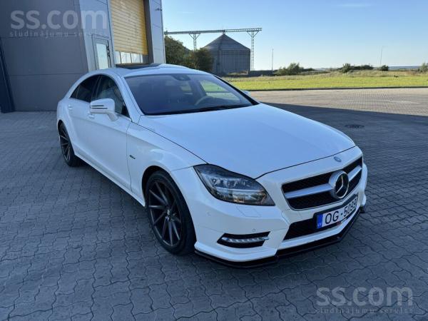 Balts Mercedes-Benz CLS 350 2011 Liepāja, ar dzinēja tilpumu 3.00 L un nobraukumu 280 tūkst. km par 13800 €, foto 2 vietnē AUTOMOTO.COM.LV