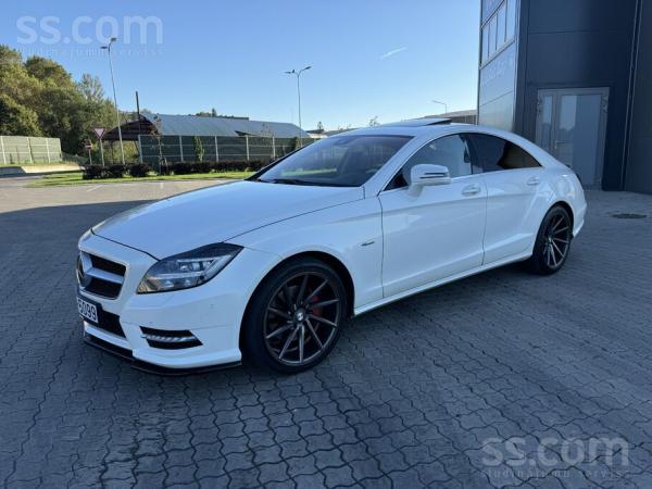Balts Mercedes-Benz CLS 350 2011 Liepāja, ar dzinēja tilpumu 3.00 L un nobraukumu 280 tūkst. km par 13800 €, foto 5 vietnē AUTOMOTO.COM.LV