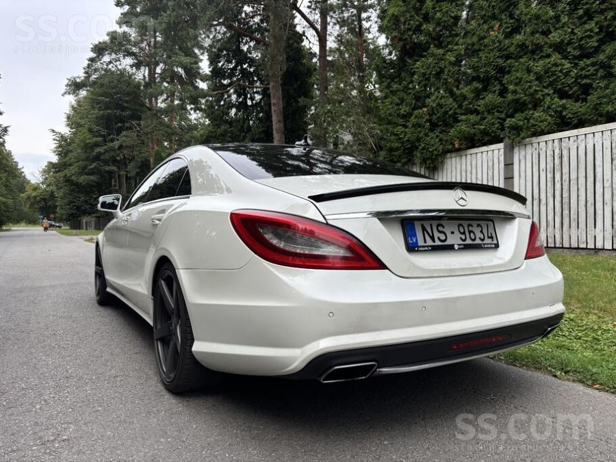 Balts Mercedes-Benz CLS 350 2011 Rīga, ar dzinēja tilpumu 3.00 L un nobraukumu 307 tūkst. km par 10790 €, foto 10 vietnē AUTOMOTO.COM.LV
