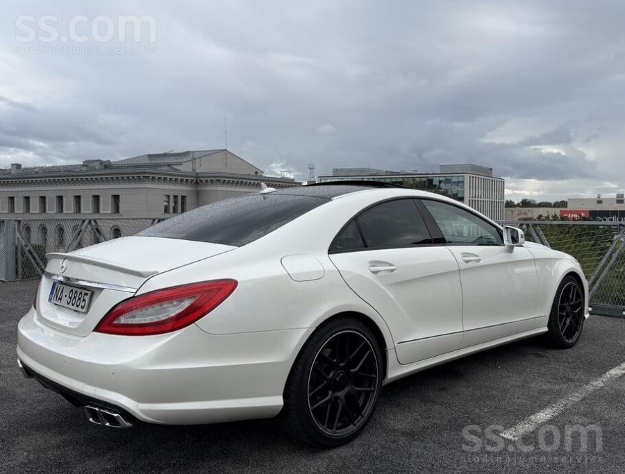 Balts Mercedes-Benz CLS 350 2011 Rīga, ar dzinēja tilpumu 3.50 L un nobraukumu 219 tūkst. km par 13500 €, foto 10 vietnē AUTOMOTO.COM.LV