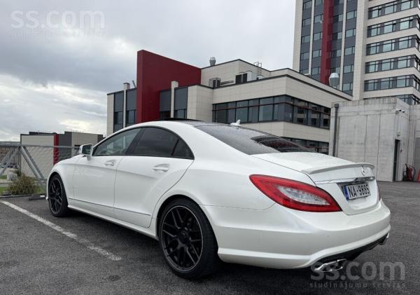 Balts Mercedes-Benz CLS 350 2011 Rīga, ar dzinēja tilpumu 3.50 L un nobraukumu 219 tūkst. km par 13500 €, foto 11 vietnē AUTOMOTO.COM.LV