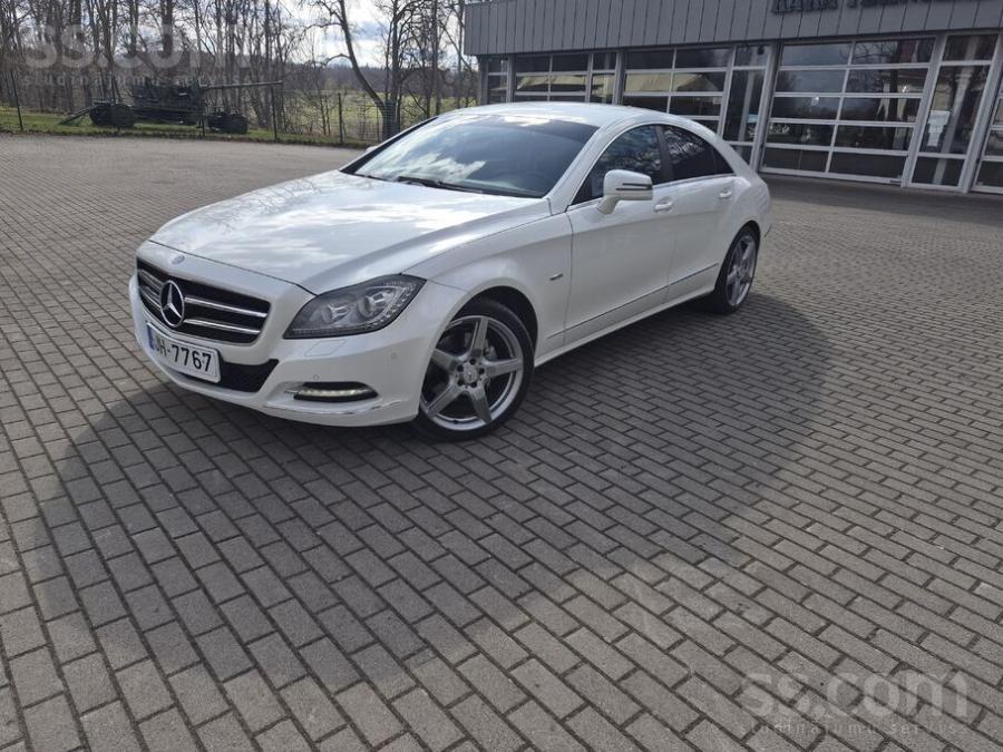 Белый Мерседес ЦЛС 350 2012 в Даугавпилс, объемом двигателя 3.00 л и пробегом 274 тыс. км за 14399 €, фото 1 на AUTOMOTO.COM.LV