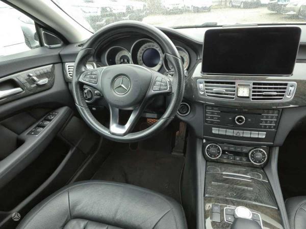 Balts Mercedes-Benz CLS 350 2014 Viļņa, ar dzinēja tilpumu 2.99 L un nobraukumu 127 tūkst. km par 15900 €, foto 6 vietnē AUTOMOTO.COM.LV