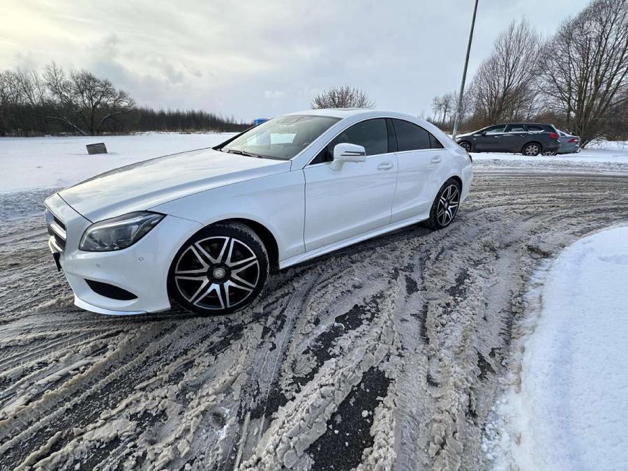 Balts Mercedes-Benz CLS 350 2015 Panevēža, ar dzinēja tilpumu 3.00 L un nobraukumu 143 tūkst. km par 22000 €, foto 2 vietnē AUTOMOTO.COM.LV