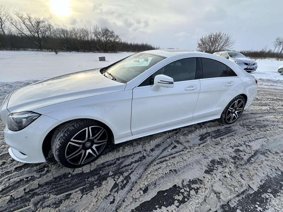 Balts Mercedes-Benz CLS 350 2015 Panevēža, ar dzinēja tilpumu 3.00 L un nobraukumu 143 tūkst. km par 22000 €, foto 9 vietnē AUTOMOTO.COM.LV