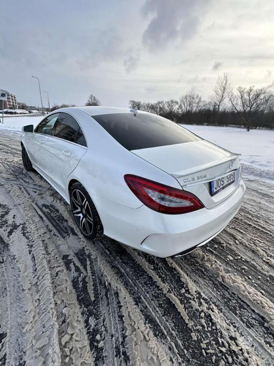 Balts Mercedes-Benz CLS 350 2015 Panevēža, ar dzinēja tilpumu 3.00 L un nobraukumu 143 tūkst. km par 22000 €, foto 16 vietnē AUTOMOTO.COM.LV