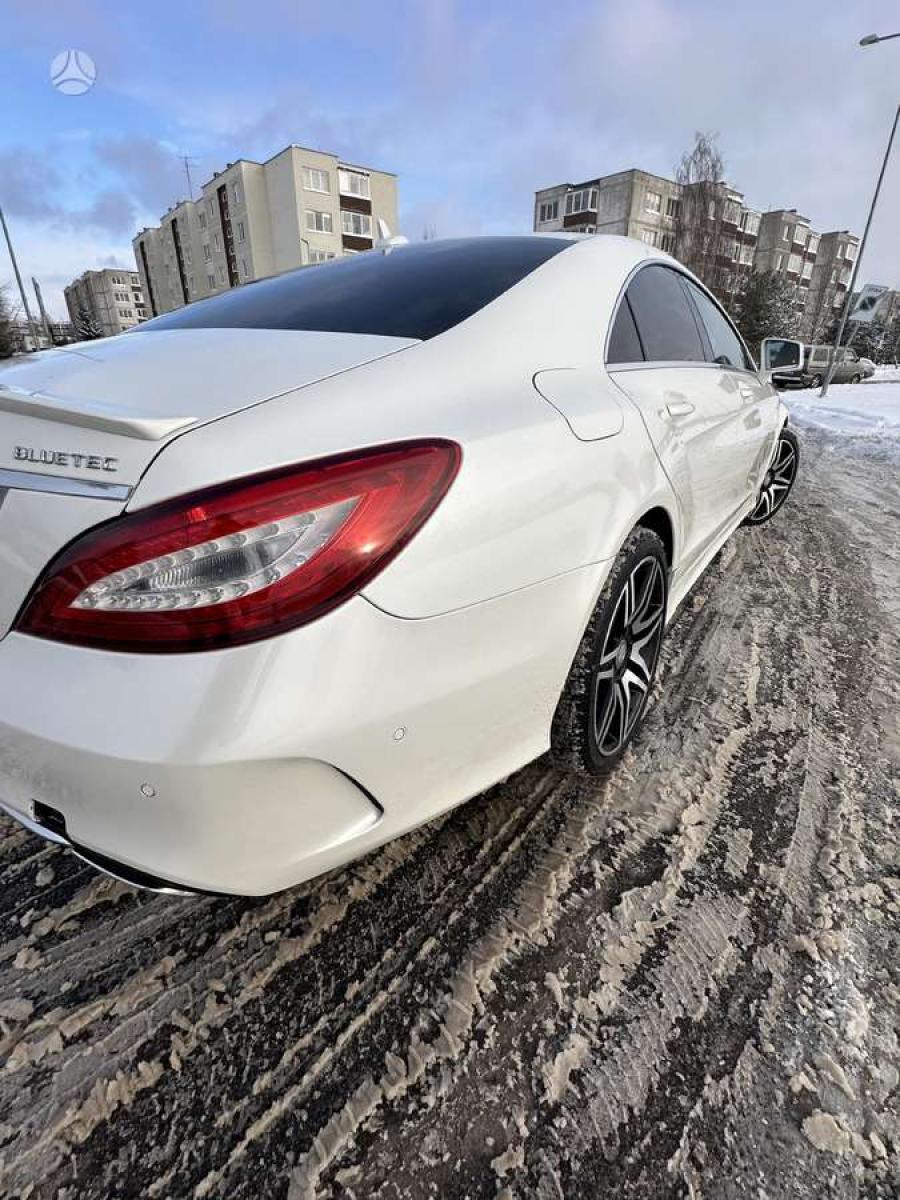 Balts Mercedes-Benz CLS 350 2015 Panevēža, ar dzinēja tilpumu 3.00 L un nobraukumu 143 tūkst. km par 22000 €, foto 19 vietnē AUTOMOTO.COM.LV