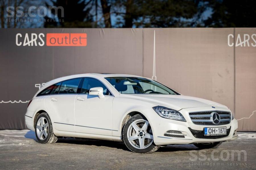 White Mercedes-Benz CLS 350 2012 in Riga, with an engine capacity of 3.00 L and mileage of 356 thousand km for 12990 €, photo 2 on AUTOMOTO.COM.LV