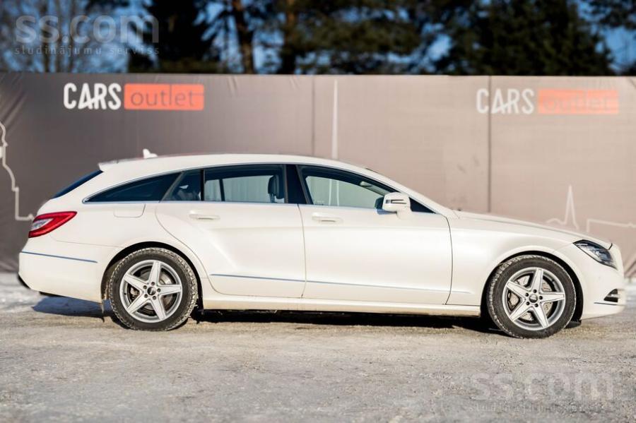 White Mercedes-Benz CLS 350 2012 in Riga, with an engine capacity of 3.00 L and mileage of 356 thousand km for 12990 €, photo 5 on AUTOMOTO.COM.LV