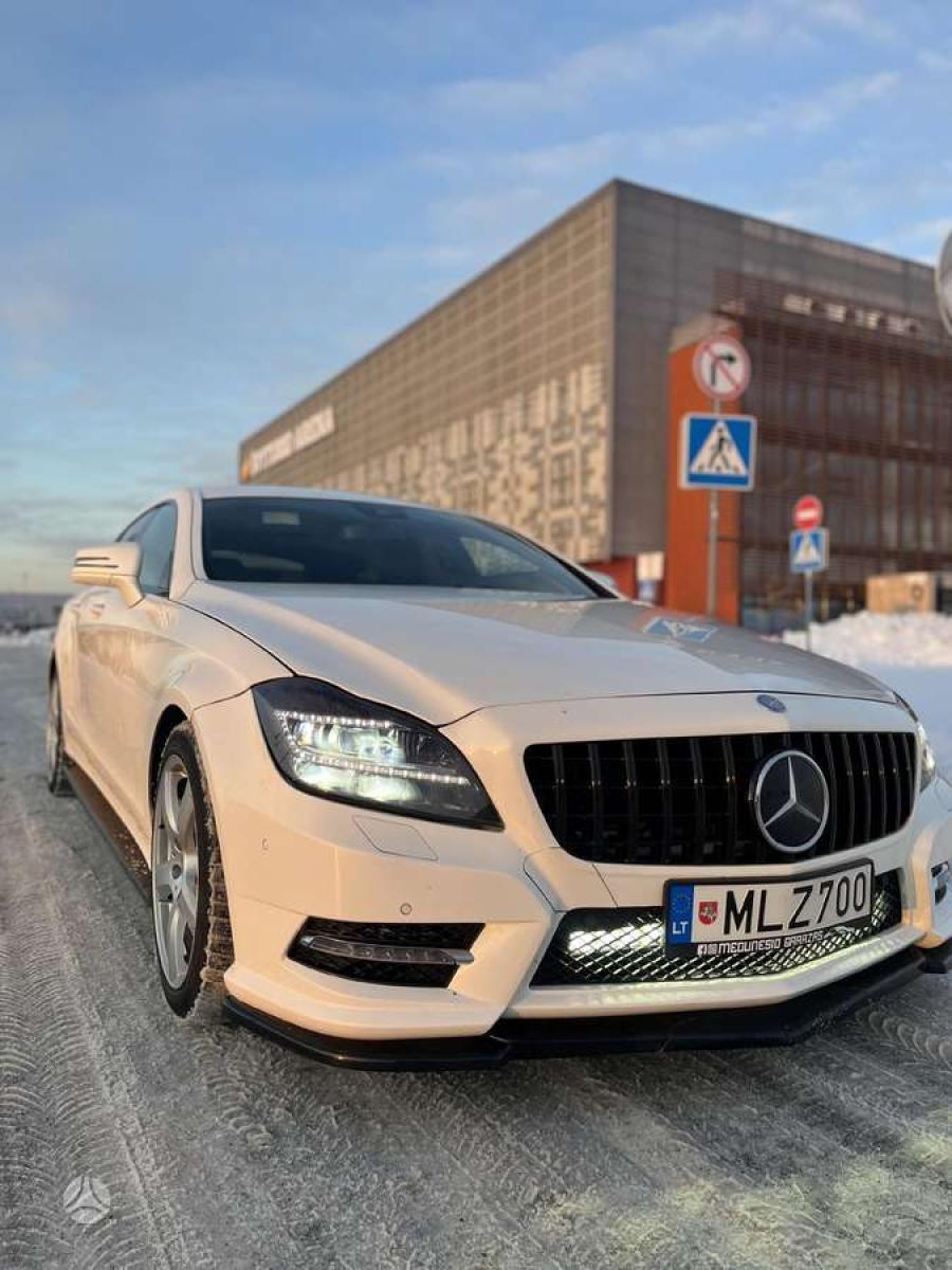 Balts Mercedes-Benz CLS 350 2013 Klaipėda, ar dzinēja tilpumu 3.00 L un nobraukumu 380 tūkst. km par 13000 €, foto 2 vietnē AUTOMOTO.COM.LV