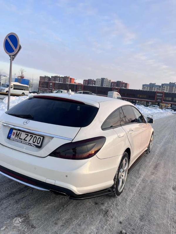 White Mercedes-Benz CLS 350 2013 in Klaipeda, with an engine capacity of 3.00 L and mileage of 380 thousand km for 13000 €, photo 4 on AUTOMOTO.COM.LV