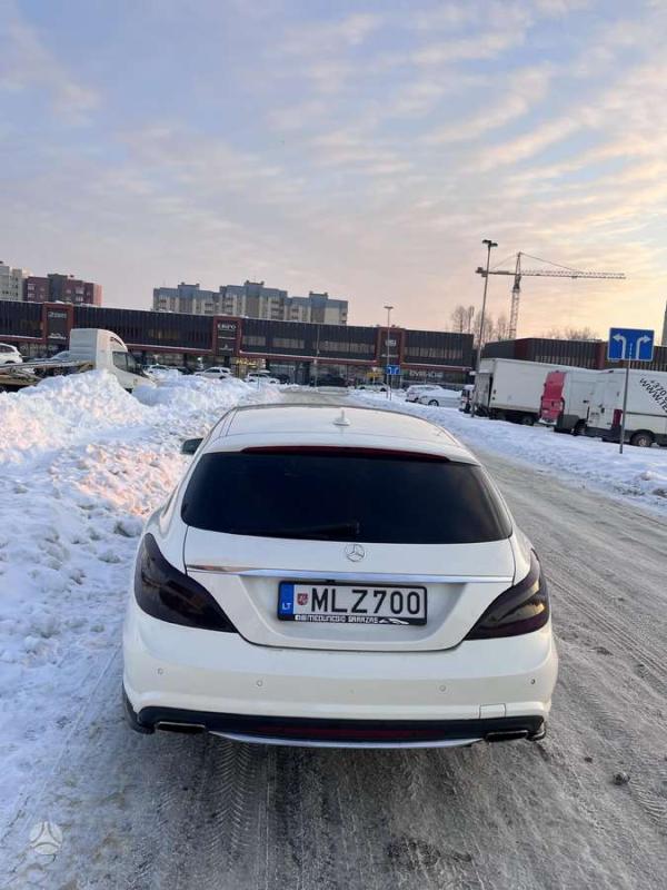 White Mercedes-Benz CLS 350 2013 in Klaipeda, with an engine capacity of 3.00 L and mileage of 380 thousand km for 13000 €, photo 5 on AUTOMOTO.COM.LV
