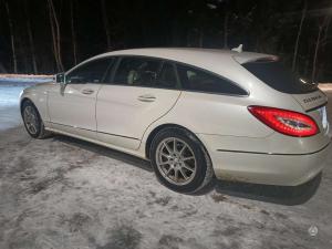 Balts Mercedes-Benz CLS 350 2013 Klaipėda, ar dzinēja tilpumu 2.99 L un nobraukumu 290 tūkst. km par 14750 €, foto 4 vietnē AUTOMOTO.COM.LV