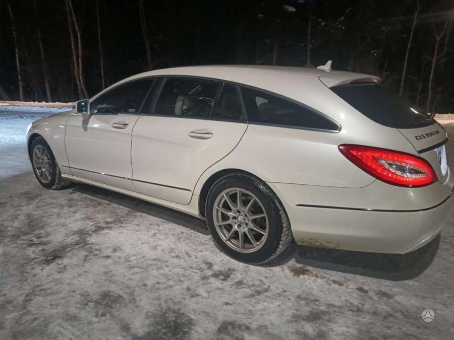 Balts Mercedes-Benz CLS 350 2013 Klaipėda, ar dzinēja tilpumu 2.99 L un nobraukumu 290 tūkst. km par 14750 €, foto 4 vietnē AUTOMOTO.COM.LV