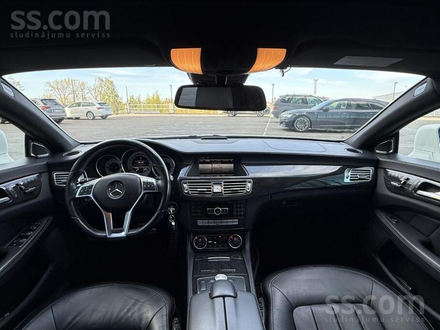 Balts Mercedes-Benz CLS 350 2013 Rīga, ar dzinēja tilpumu 3.00 L un nobraukumu 0 tūkst. km par 11250 €, foto 7 vietnē AUTOMOTO.COM.LV