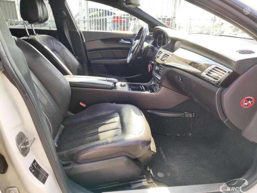 Balts Mercedes-Benz CLS 350 2013 Klaipėda, ar dzinēja tilpumu 2.99 L un nobraukumu 390 tūkst. km par 11900 €, foto 10 vietnē AUTOMOTO.COM.LV