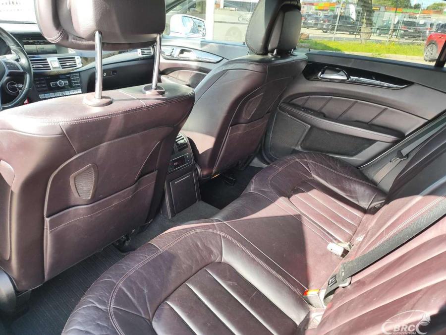 White Mercedes-Benz CLS 350 2013 in Klaipeda, with an engine capacity of 2.99 L and mileage of 390 thousand km for 11500 €, photo 23 on AUTOMOTO.COM.LV