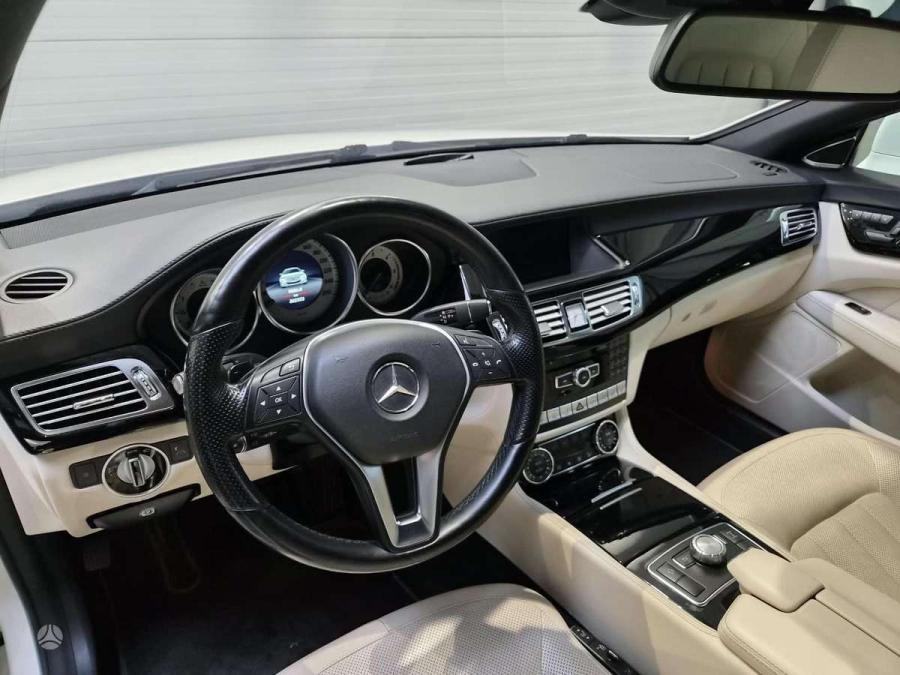 Белый Мерседес ЦЛС 350 2013 в Клайпеда, объемом двигателя 2.99 л и пробегом 302 тыс. км за 10900 €, фото 12 на AUTOMOTO.COM.LV