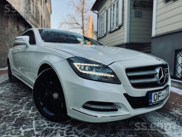 Balts Mercedes-Benz CLS 350 2014 Cēsis, ar dzinēja tilpumu 3.00 L un nobraukumu 0 tūkst. km par 13990 €, foto 1 vietnē AUTOMOTO.COM.LV