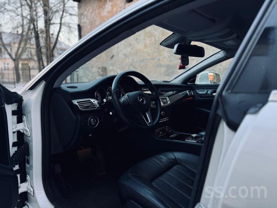 Белый Мерседес ЦЛС 350 2014 в Цесис, объемом двигателя 3.00 л и пробегом 0 тыс. км за 13990 €, фото 26 на AUTOMOTO.COM.LV
