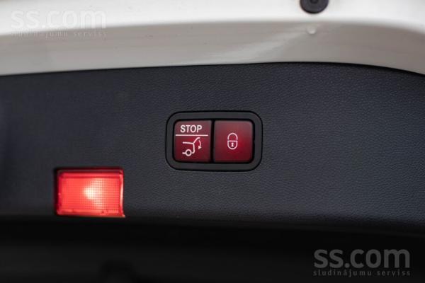 Balts Mercedes-Benz CLS 350 2014 Rīga, ar dzinēja tilpumu 3.00 L un nobraukumu 306 tūkst. km par 14490 €, foto 10 vietnē AUTOMOTO.COM.LV