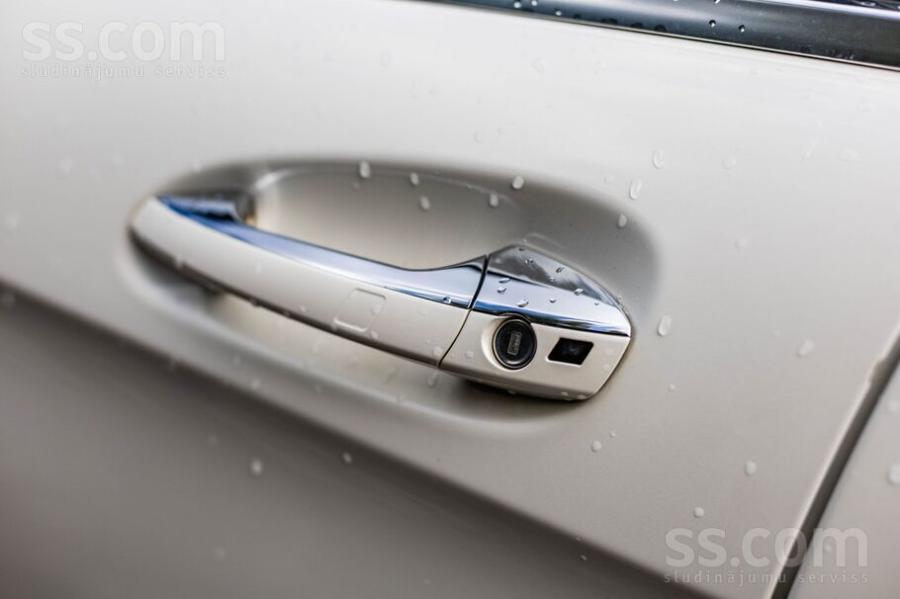 Белый Мерседес ЦЛС 350 2014 в Рига, объемом двигателя 3.00 л и пробегом 306 тыс. км за 14490 €, фото 12 на AUTOMOTO.COM.LV
