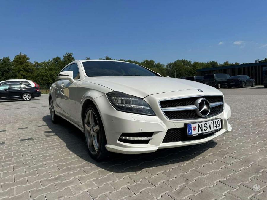 Белый Мерседес ЦЛС 350 2014 в Клайпеда, объемом двигателя 3.00 л и пробегом 490 тыс. км за 10890 €, фото 1 на AUTOMOTO.COM.LV