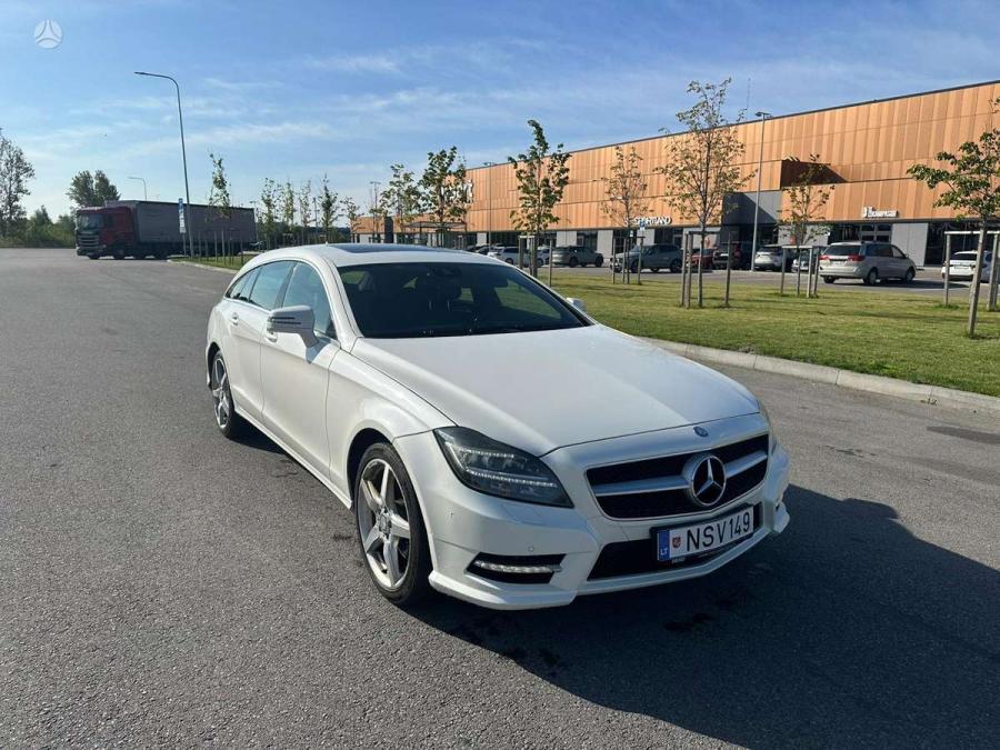 Белый Мерседес ЦЛС 350 2014 в Клайпеда, объемом двигателя 3.00 л и пробегом 259 тыс. км за 9680 €, фото 3 на AUTOMOTO.COM.LV