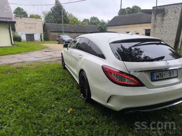 White Mercedes-Benz CLS 350 2015 in Jekabpils, with an engine capacity of 3.50 L and mileage of 234 thousand km for 17150 €, photo 4 on AUTOMOTO.COM.LV
