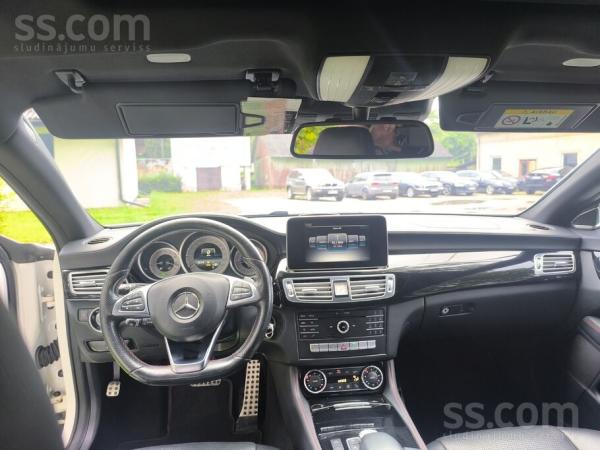 White Mercedes-Benz CLS 350 2015 in Jekabpils, with an engine capacity of 3.50 L and mileage of 234 thousand km for 17150 €, photo 9 on AUTOMOTO.COM.LV