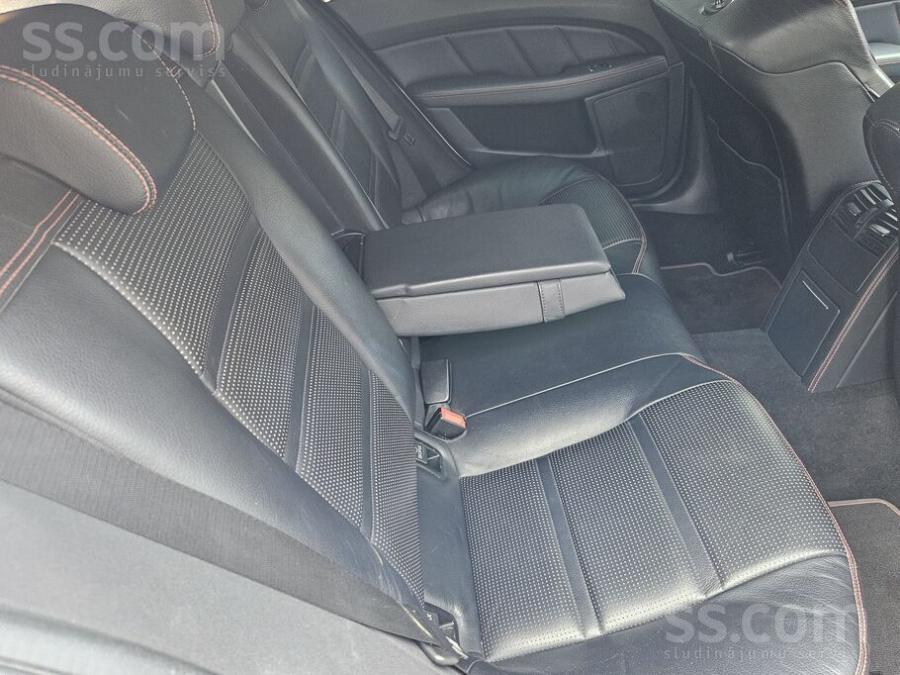 Balts Mercedes-Benz CLS 350 2015 Jēkabpils, ar dzinēja tilpumu 3.00 L un nobraukumu 235 tūkst. km par 17490 €, foto 17 vietnē AUTOMOTO.COM.LV