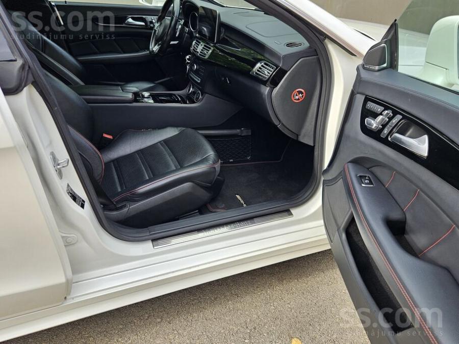 Balts Mercedes-Benz CLS 350 2015 Jēkabpils, ar dzinēja tilpumu 3.00 L un nobraukumu 235 tūkst. km par 17490 €, foto 26 vietnē AUTOMOTO.COM.LV