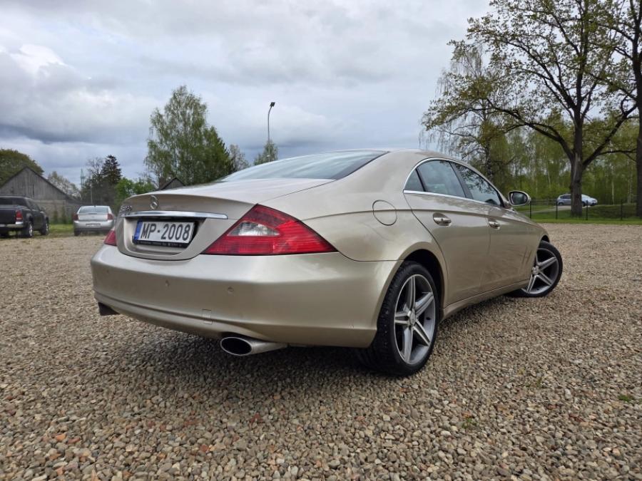 Dzeltens Mercedes-Benz CLS 350 2005 Rīga, ar dzinēja tilpumu 3.50 L un nobraukumu 0 tūkst. km par 4700 €, foto 7 vietnē AUTOMOTO.COM.LV