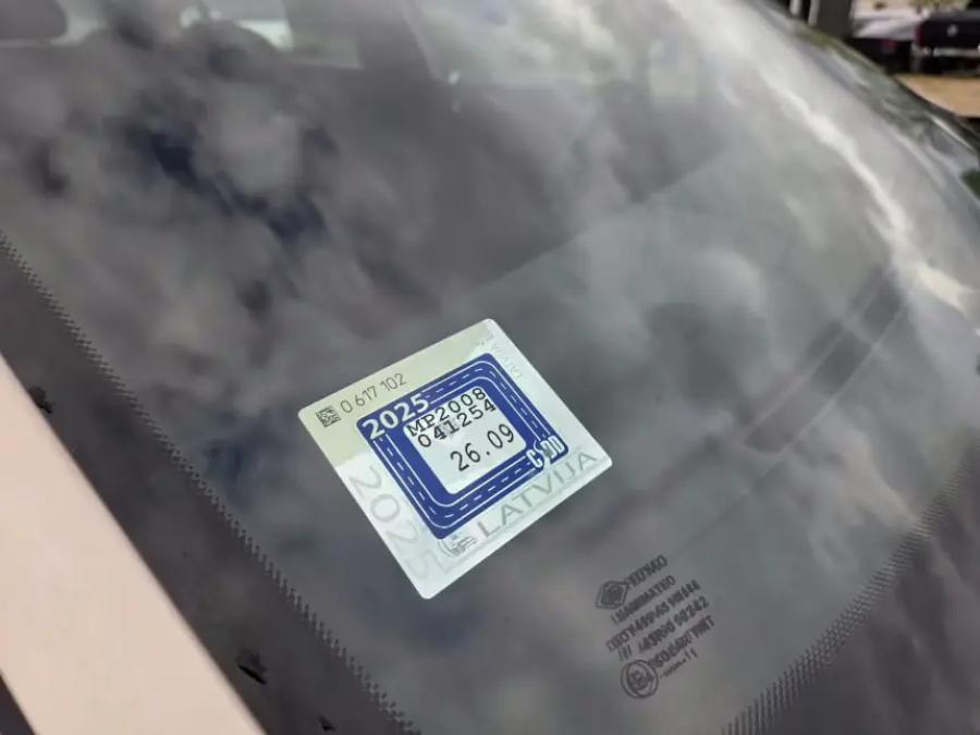 Желтый Мерседес ЦЛС 350 2005 в Елгава, объемом двигателя 3.50 л и пробегом 0 тыс. км за 4300 €, фото 19 на AUTOMOTO.COM.LV