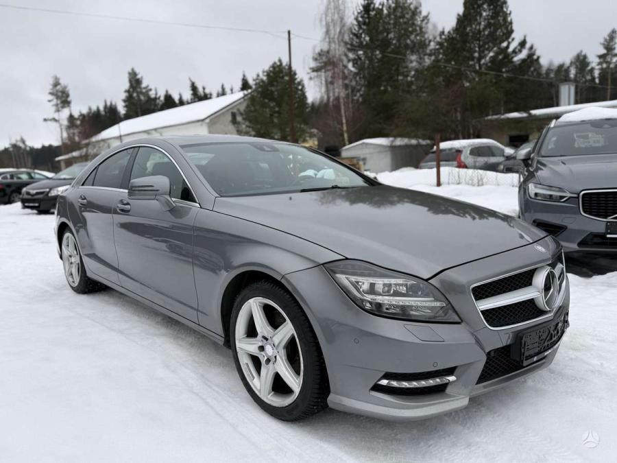 Dzeltens Mercedes-Benz CLS 350 2012 Ukmergė, ar dzinēja tilpumu 3.00 L un nobraukumu 209 tūkst. km par 12250 €, foto 2 vietnē AUTOMOTO.COM.LV
