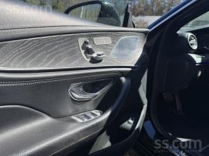 Black Mercedes-Benz CLS 400 2018 in Talsi, with an engine capacity of 3.00 L and mileage of 231 thousand km for 27995 €, photo 10 on AUTOMOTO.COM.LV