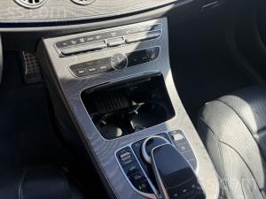 Black Mercedes-Benz CLS 400 2018 in Talsi, with an engine capacity of 3.00 L and mileage of 231 thousand km for 27995 €, photo 13 on AUTOMOTO.COM.LV