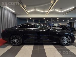 Black Mercedes-Benz CLS 400 2018 in Riga, with an engine capacity of 2.90 L and mileage of 147 thousand km for 38300 €, photo 6 on AUTOMOTO.COM.LV