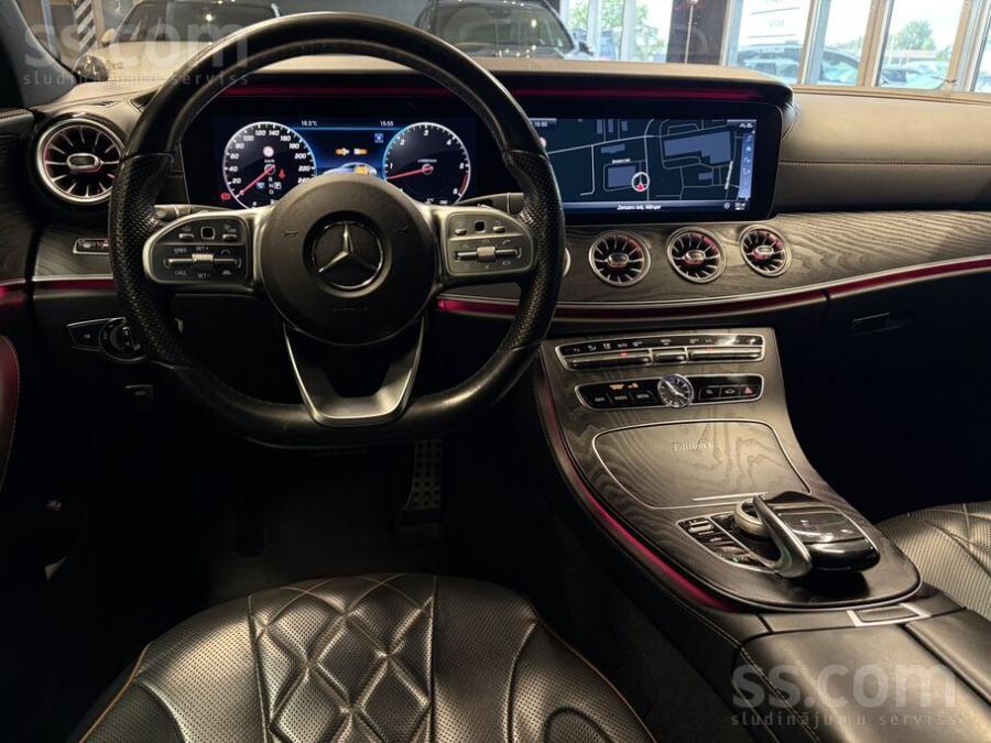 Black Mercedes-Benz CLS 400 2018 in Riga, with an engine capacity of 2.90 L and mileage of 147 thousand km for 38300 €, photo 22 on AUTOMOTO.COM.LV